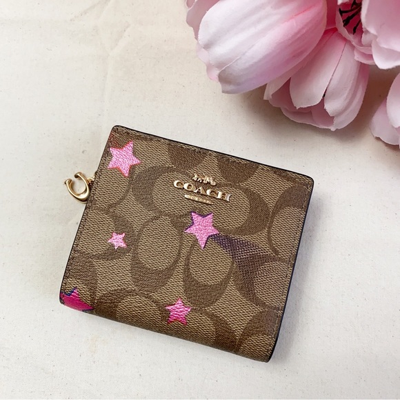 Coach | Bags | Coach Snap Wallet In Signature Canvas | Poshmark